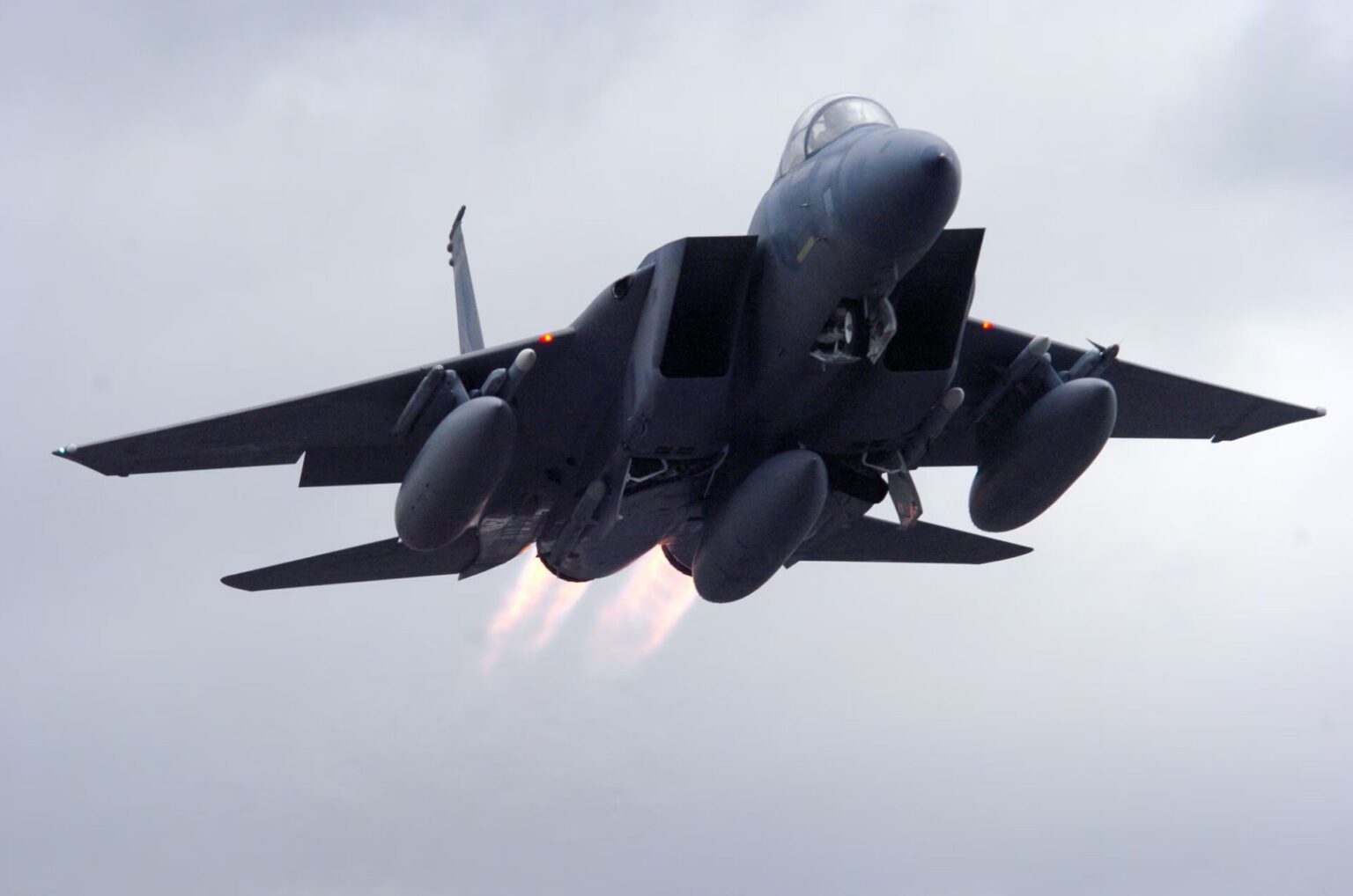 Ranked: Top 10 world's fastest fighter jets 2025
