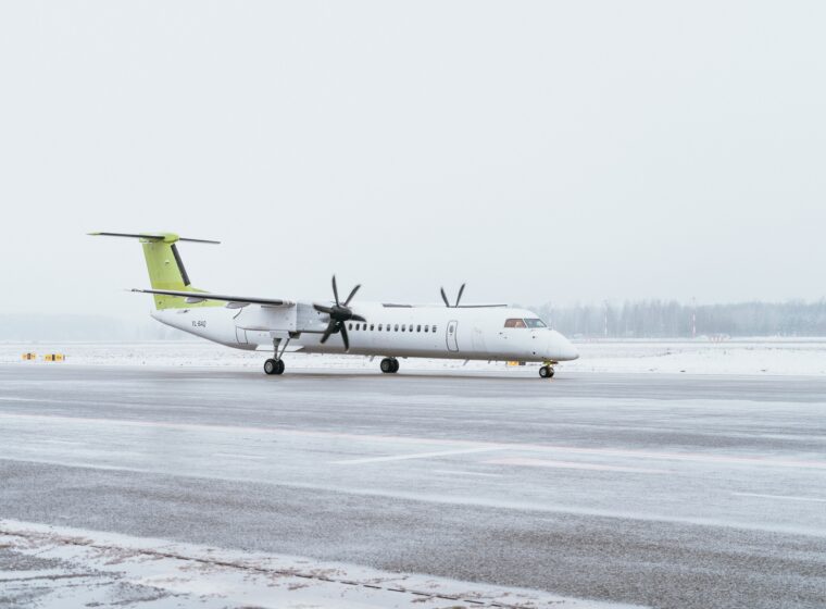 de Havilland Canada DHC Dash 8 Q400 - AeroTime
