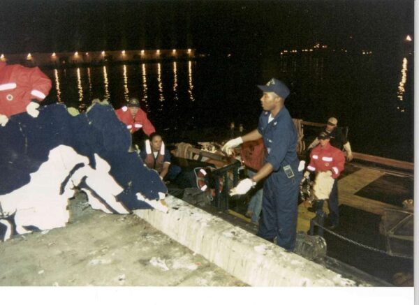 What caused Alaska Airlines Flight 261 to crash?