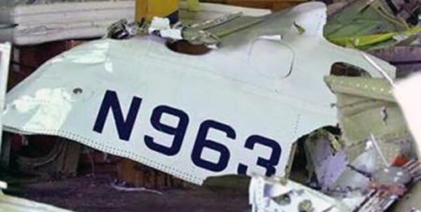 What caused Alaska Airlines Flight 261 to crash?