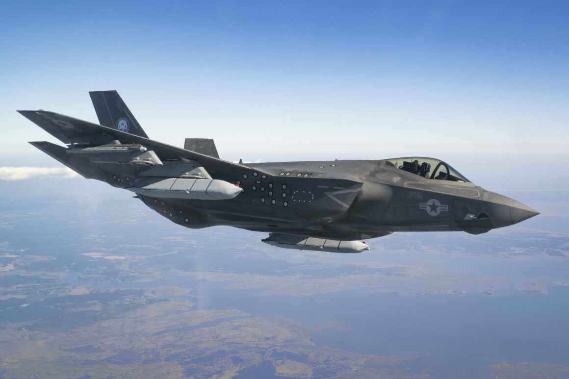 US Navy F-35 conducts flight test with AGM-158C anti-ship missile ...
