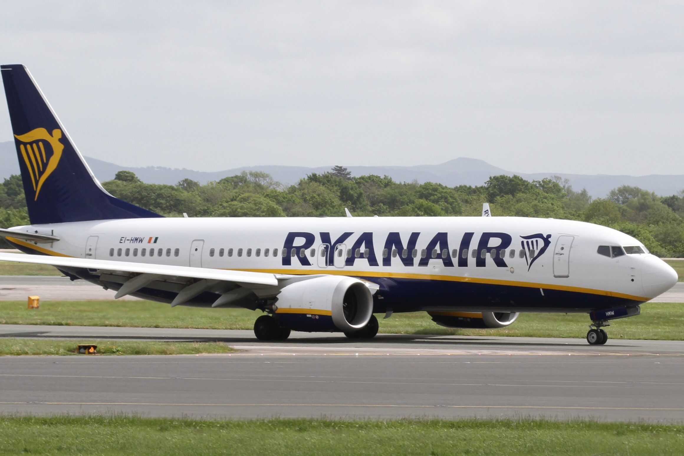 Commercial aircraft emergency evacuations: the theories and rules ...