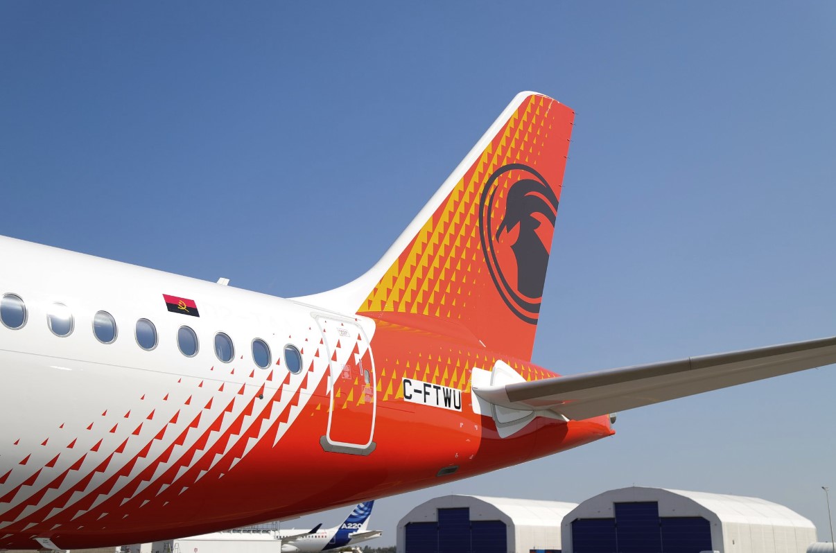 TAAG Angolan Airlines takes delivery of its first Airbus A220: pictures ...