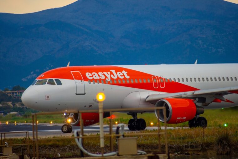 easyJet has posted a 34% increase in annual profits