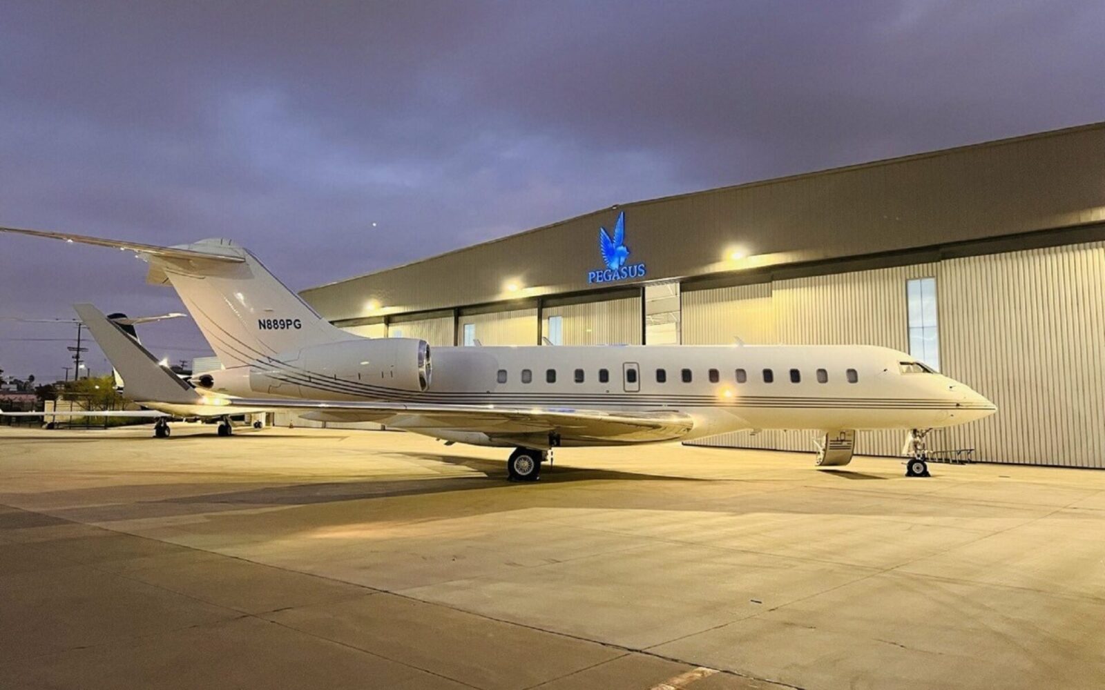 Pegasus launches ‘world's first’ Global 5000 with Starlink
