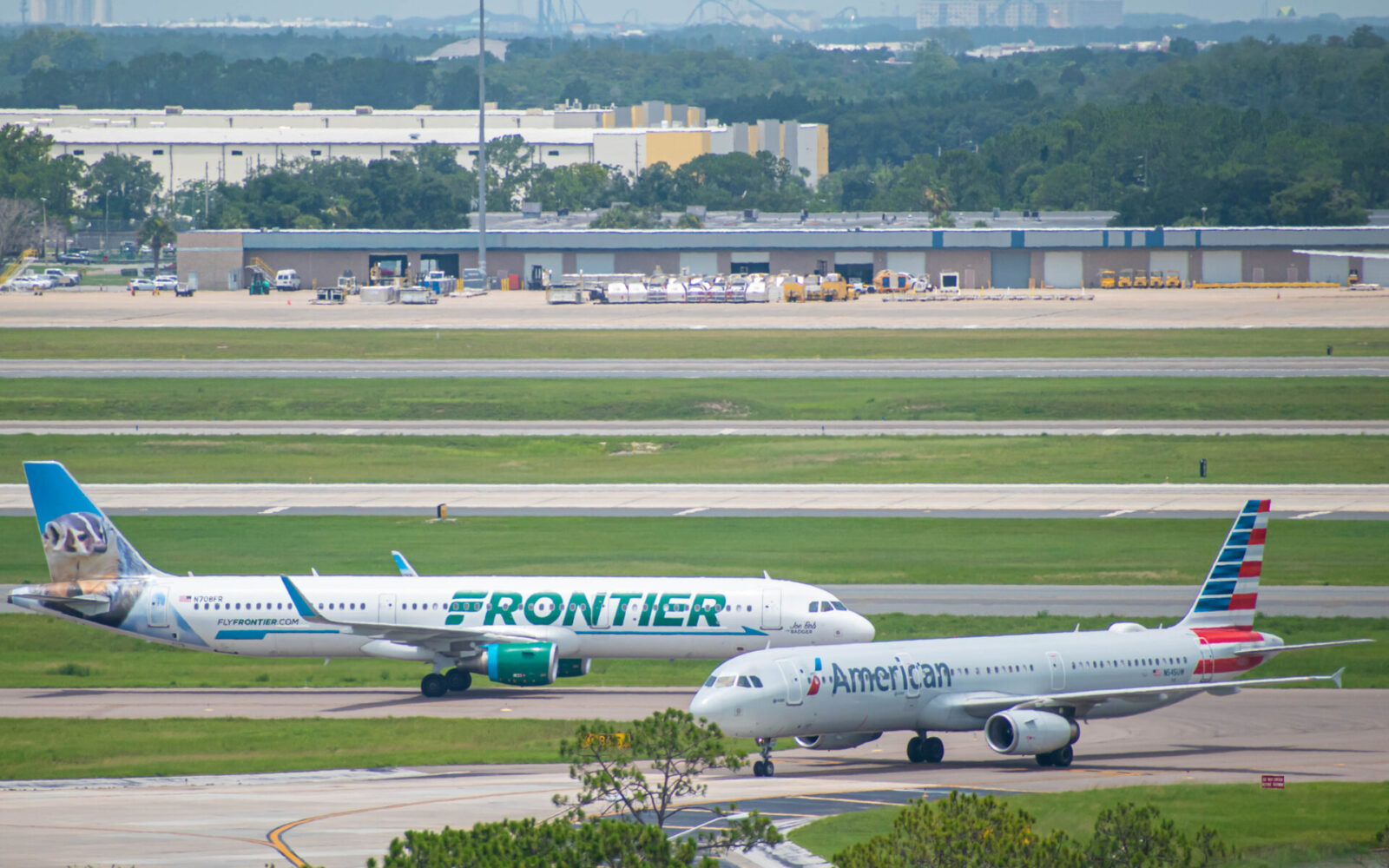American, Frontier aircraft clip wings at Boston airport