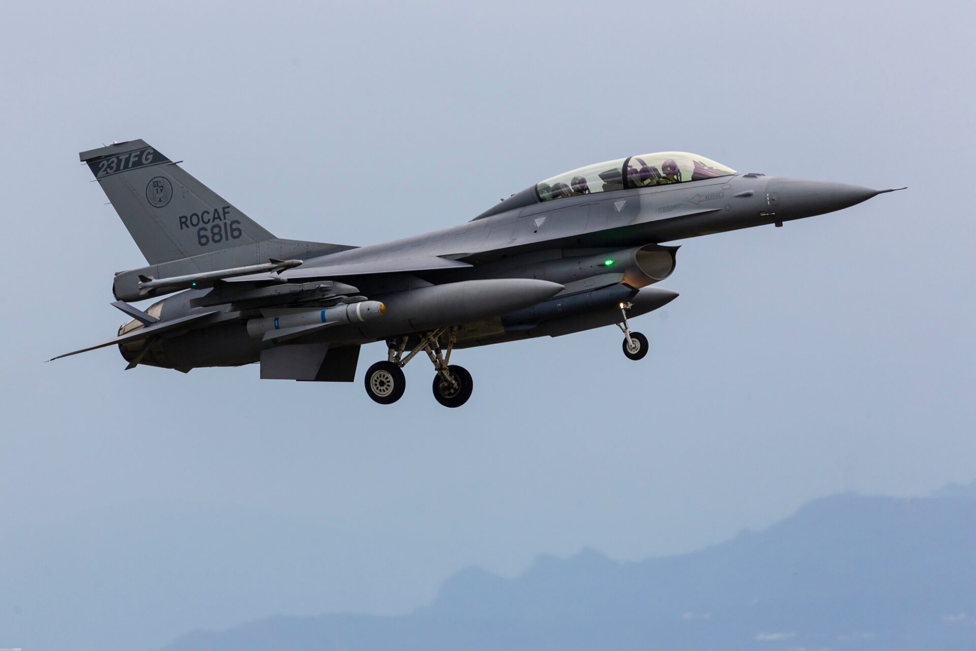 Taiwan secures $320M deal for F-16 support and AESA radars - AeroTime