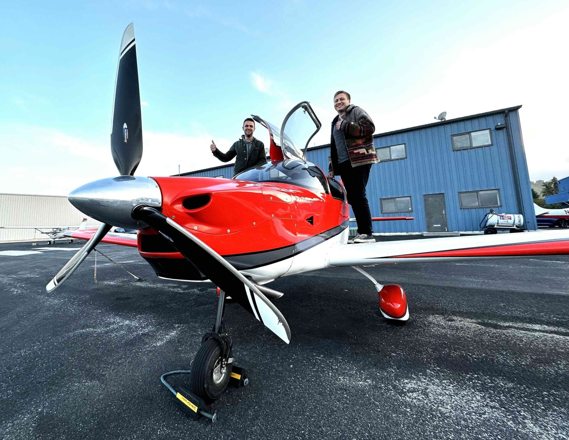 An aircraft for non-pilots: is flying as easy as driving?