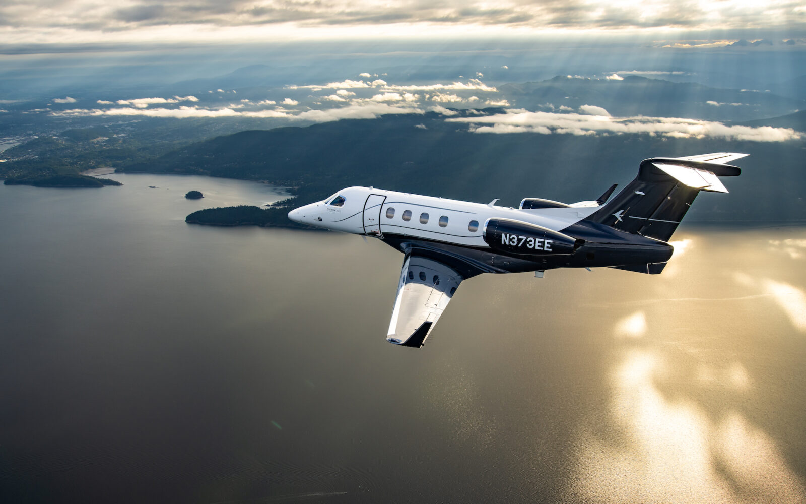 Embraer order backlog swells to record levels, 40% rise YOY