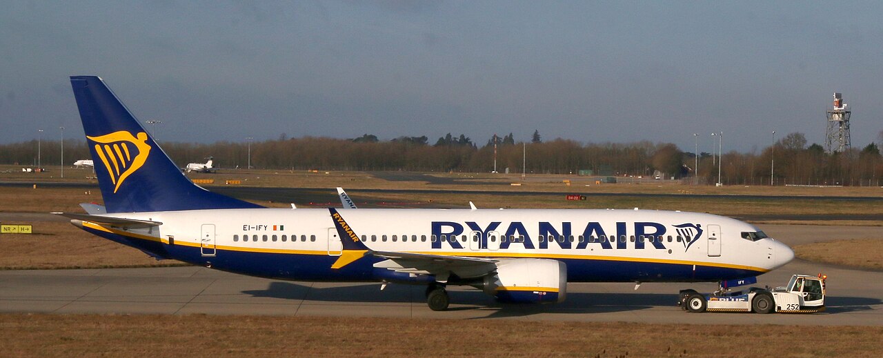 Analyzing a week of operations for four commercial aircraft