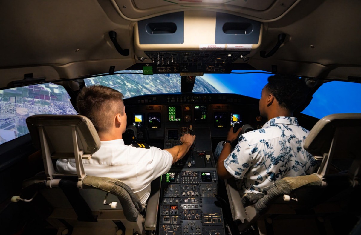 Embry-Riddle offers degree courses to current ATPL/MPL holders