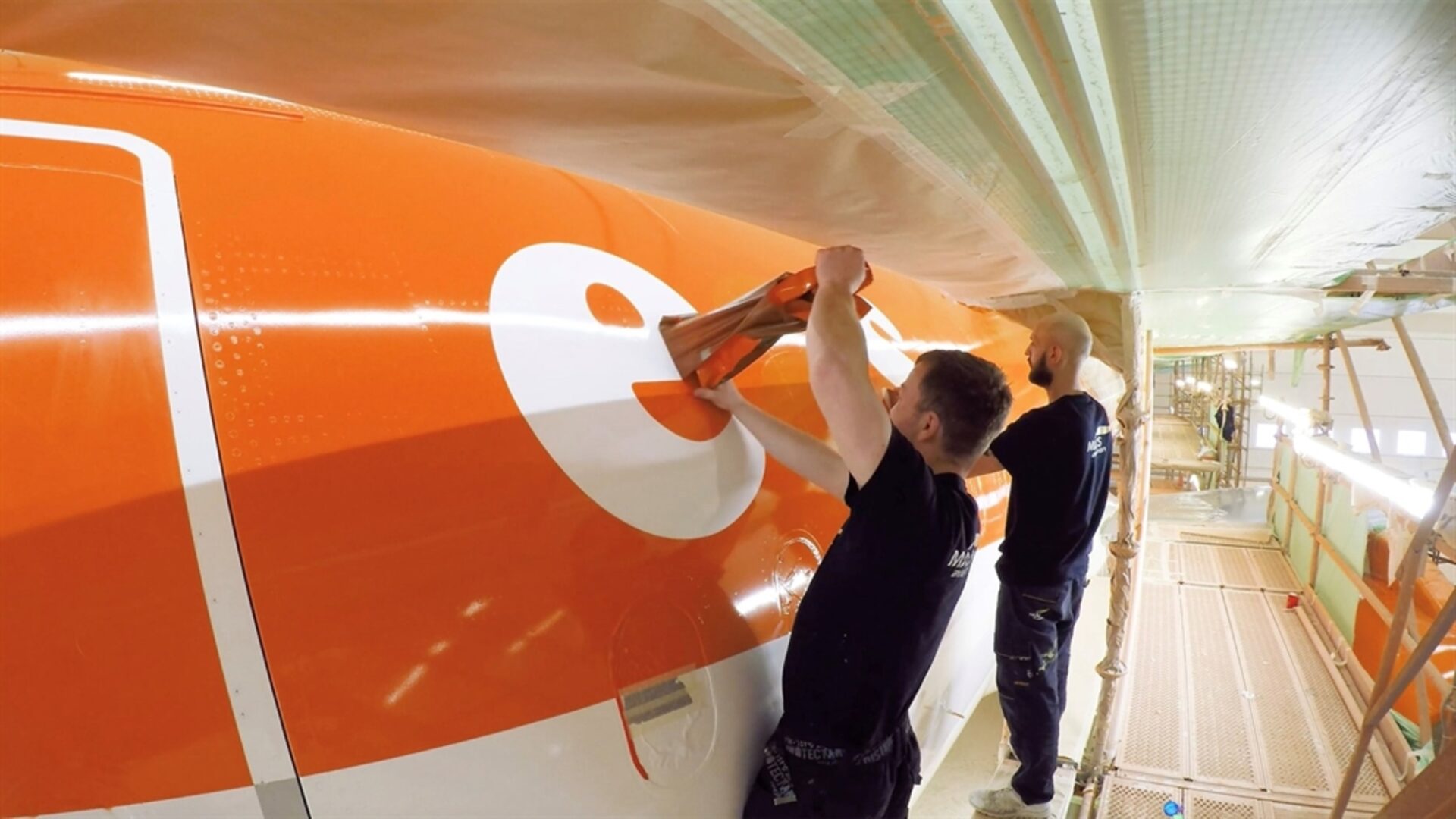 easyJet tests new paint that saves fuel, cuts emissions