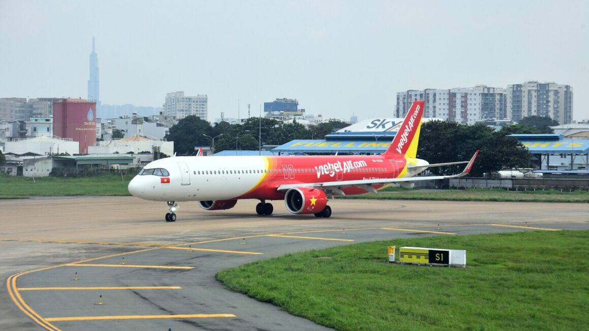 Top 10 safest low-cost airlines 2025