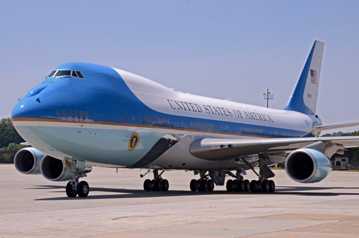 Top 10 coolest special mission Boeing 747s