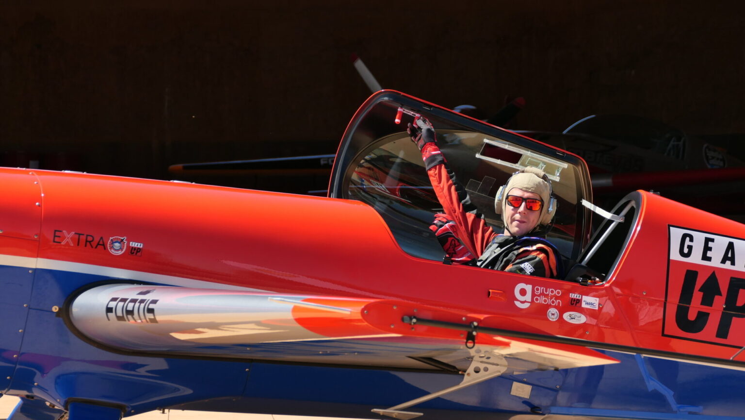Aerobatic flying: entertainment, skill or deadly game?