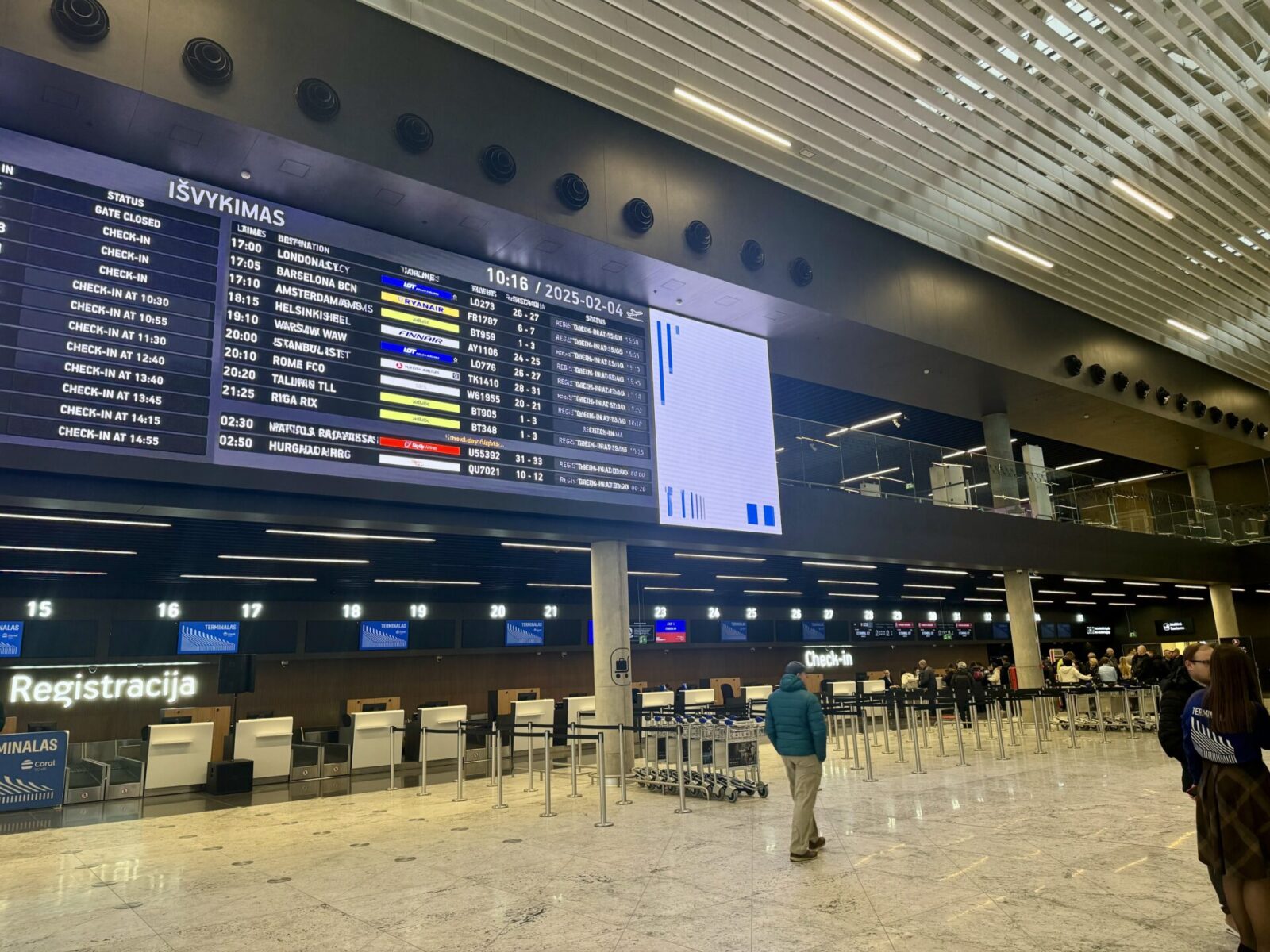 Vilnius Airport opens new departure terminal: pictures