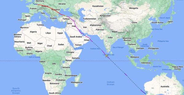 Top 10 longest flights in the world 2025