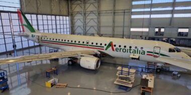Aeroitalia receives its first Embraer E190 on lease