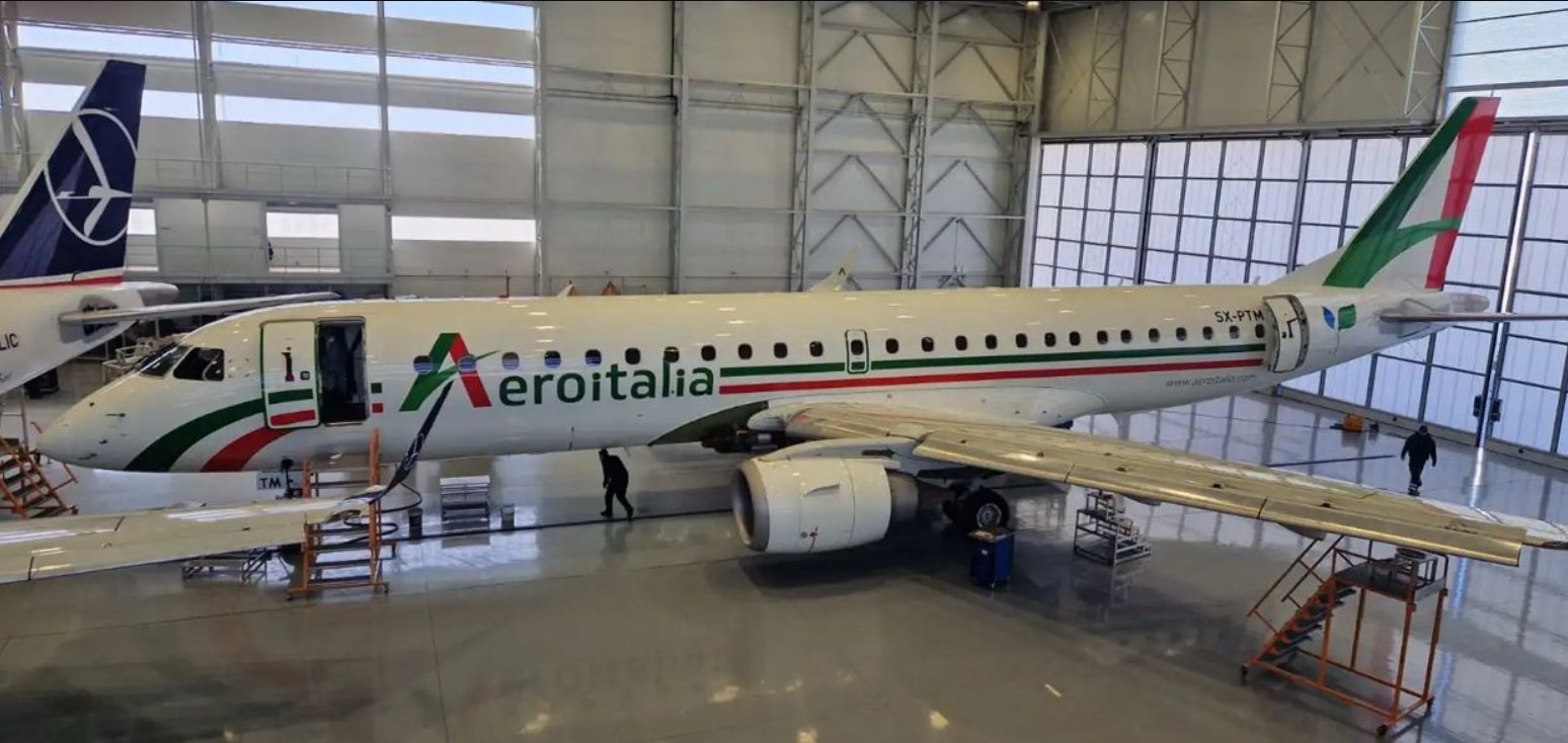 Aeroitalia receives its first Embraer E190 on lease