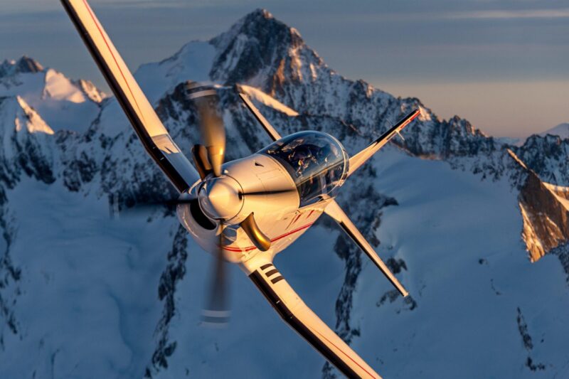 Thales radio system selected for European PC-7 trainer fleet