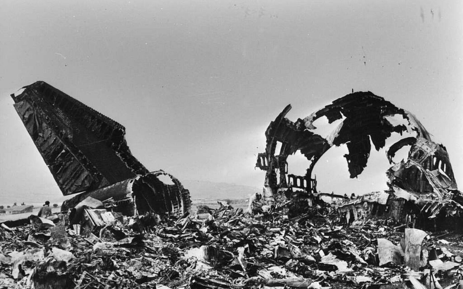 Tenerife airport disaster: wrong place at the wrong time