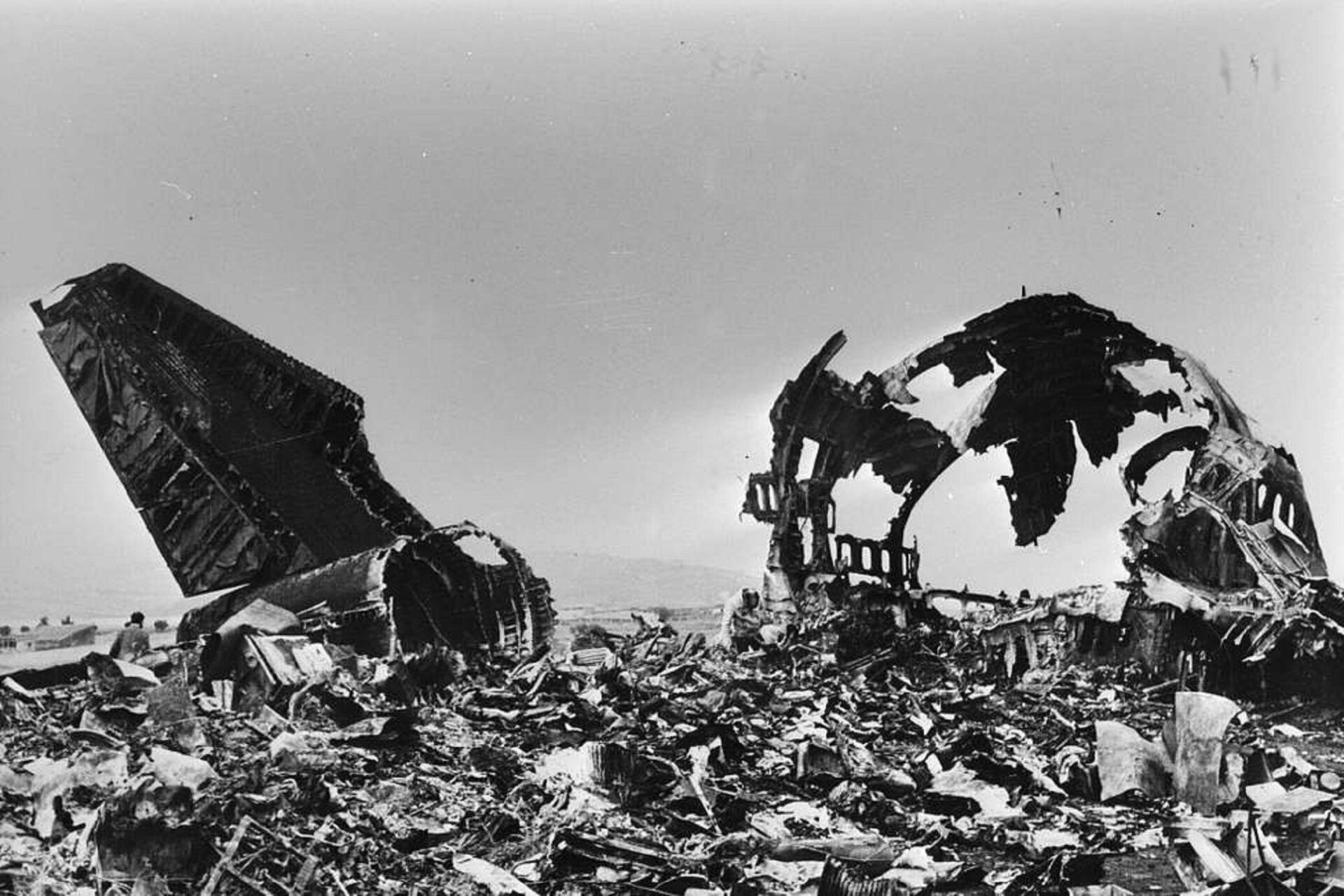 Tenerife airport disaster: wrong place at the wrong time