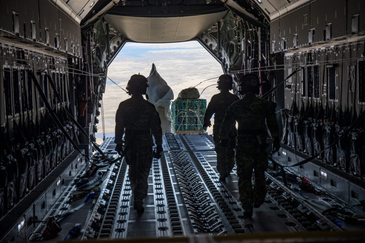 The RAF conducts a record-breaking air drop from an A400M