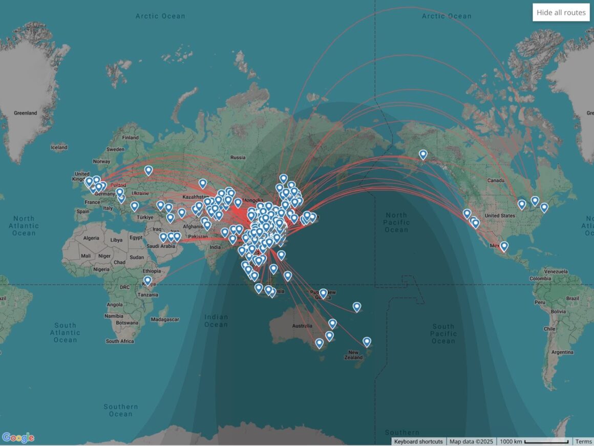 Top 10 airlines flying to the most destinations 2025