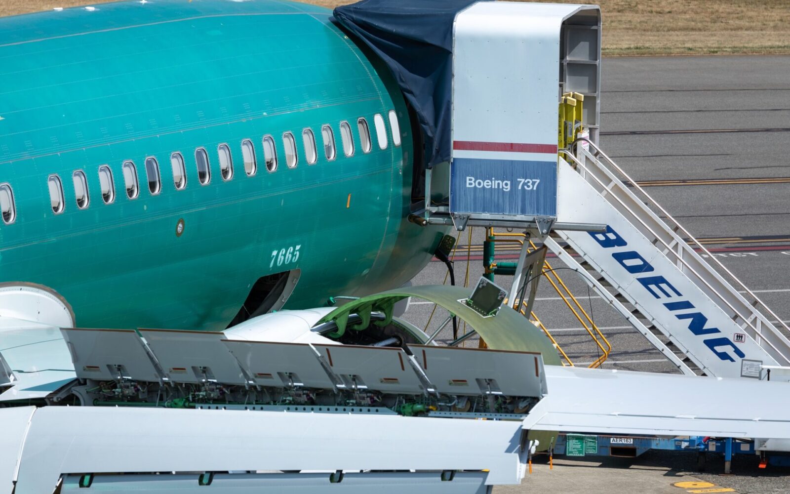 Signs Boeing will soon steady 737 production at 38 per month
