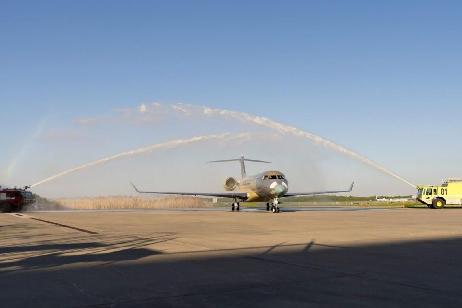 First production Bombardier Global 8000 clears maiden flight