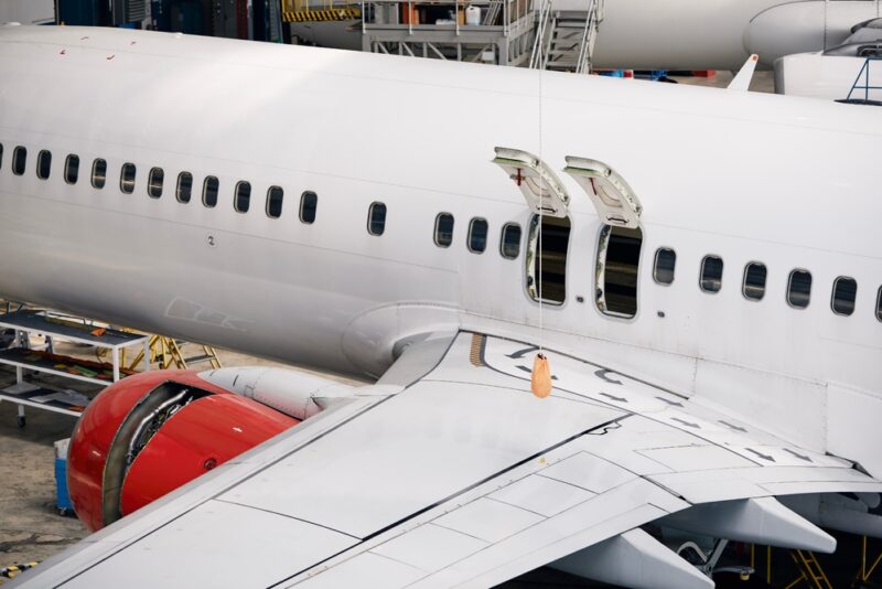 Commercial aircraft emergency evacuations: the theories and rules ...