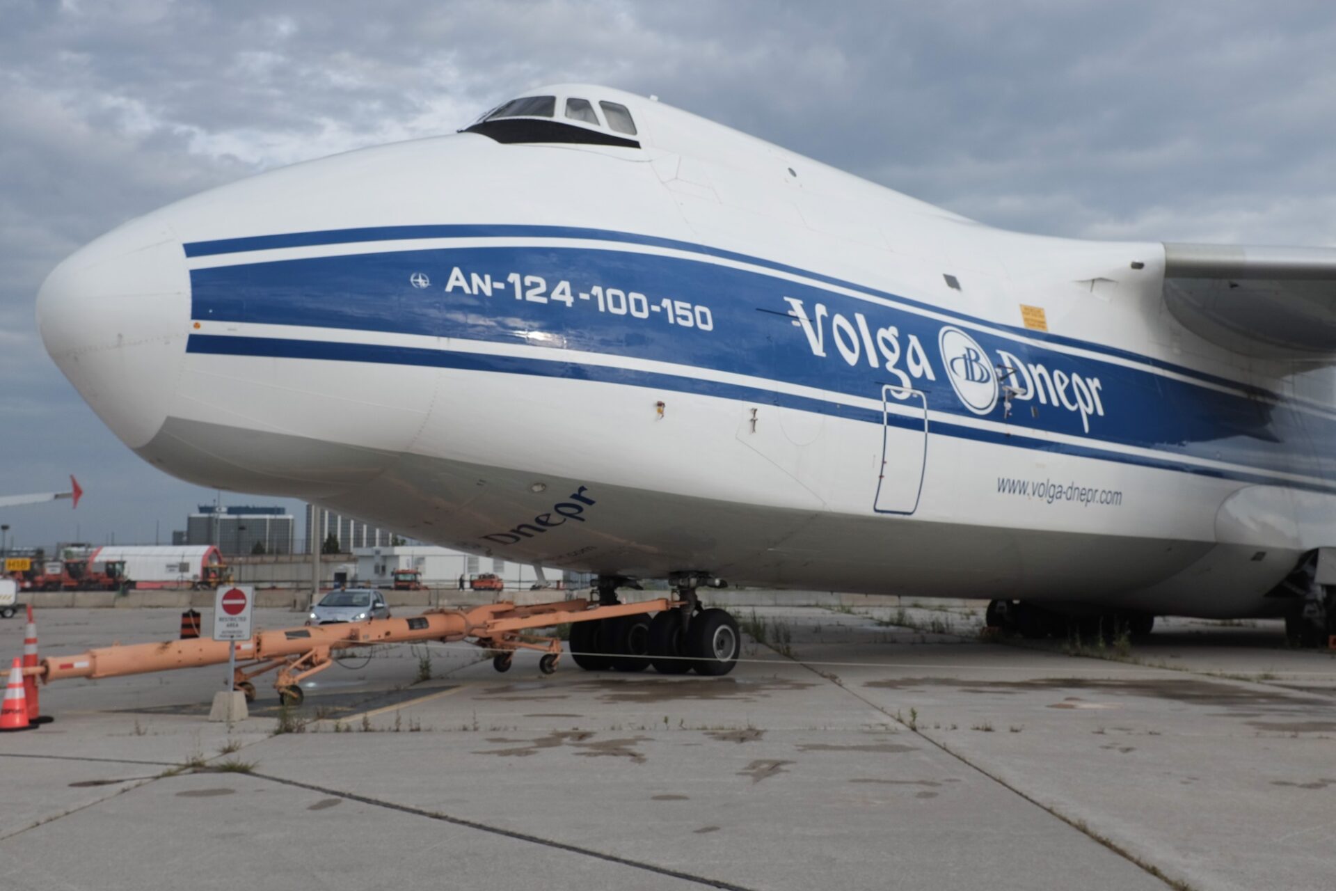 Canada to seize Russian An-124 stranded at Toronto airport