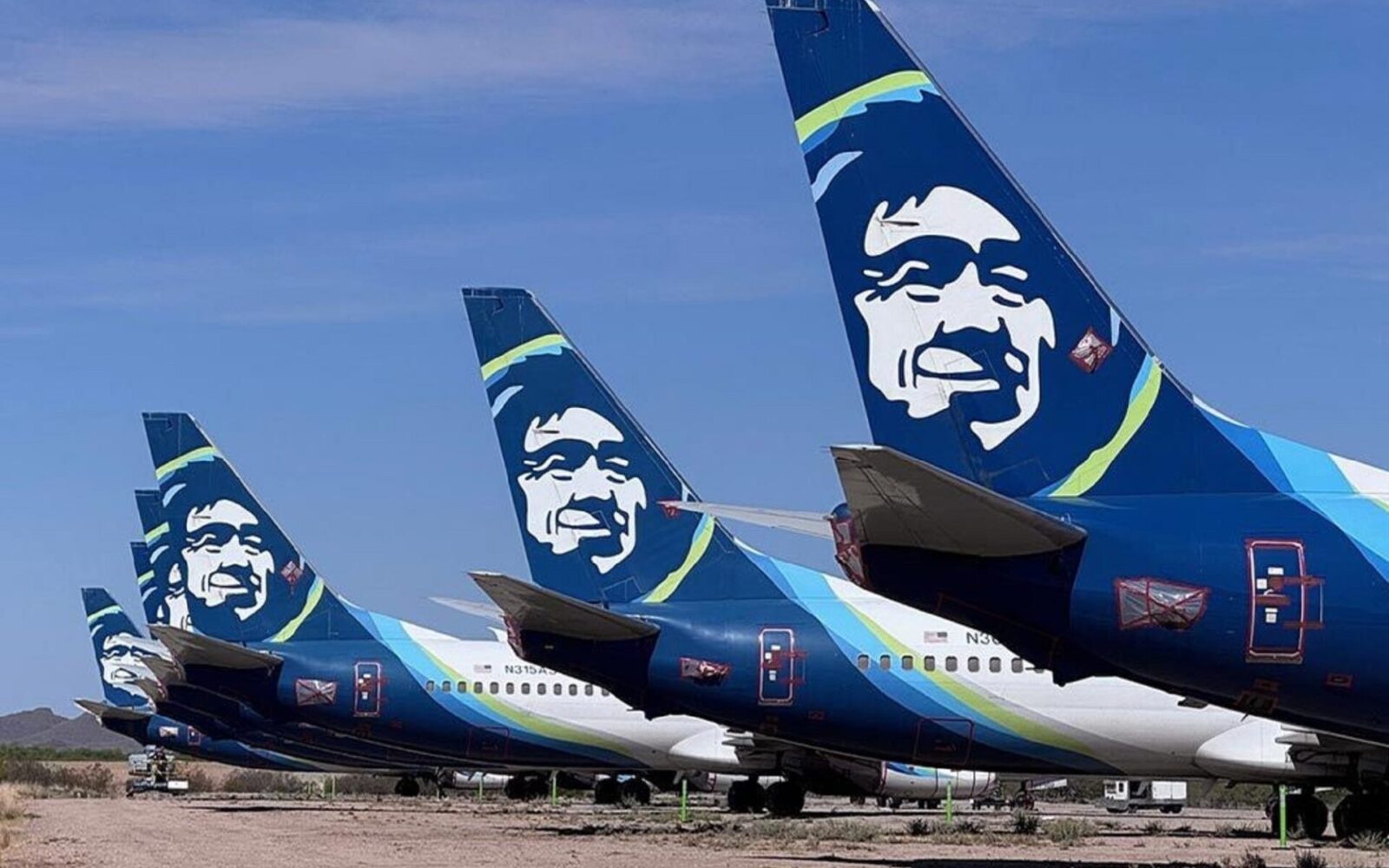 Alaska Air borrows $1B amid fuel spike