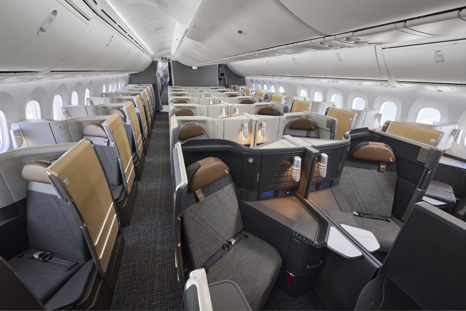 American Airlines debuts new B787-9 Flagship Suites - AeroTime
