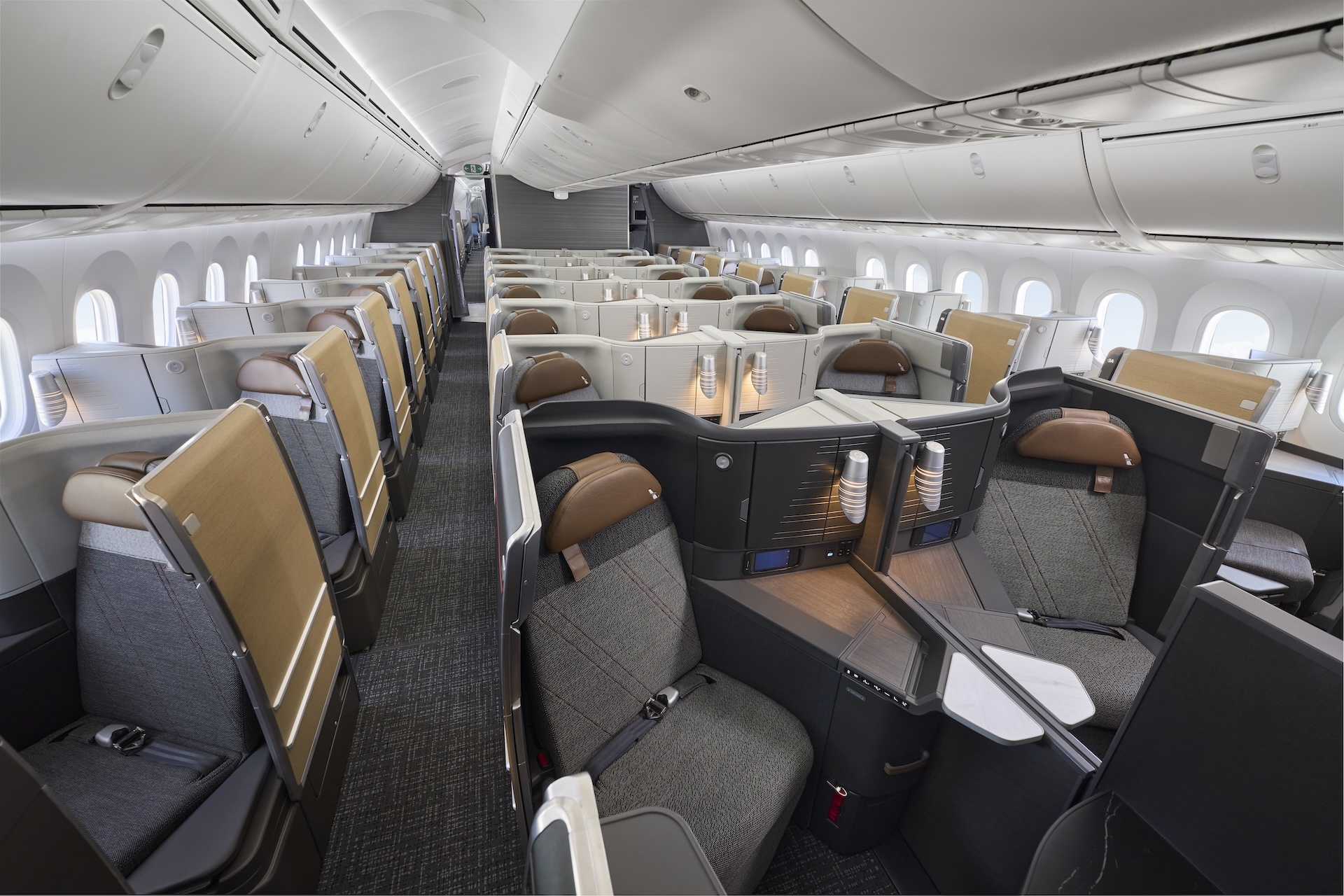 American Airlines debuts new B787-9 Flagship Suites - AeroTime