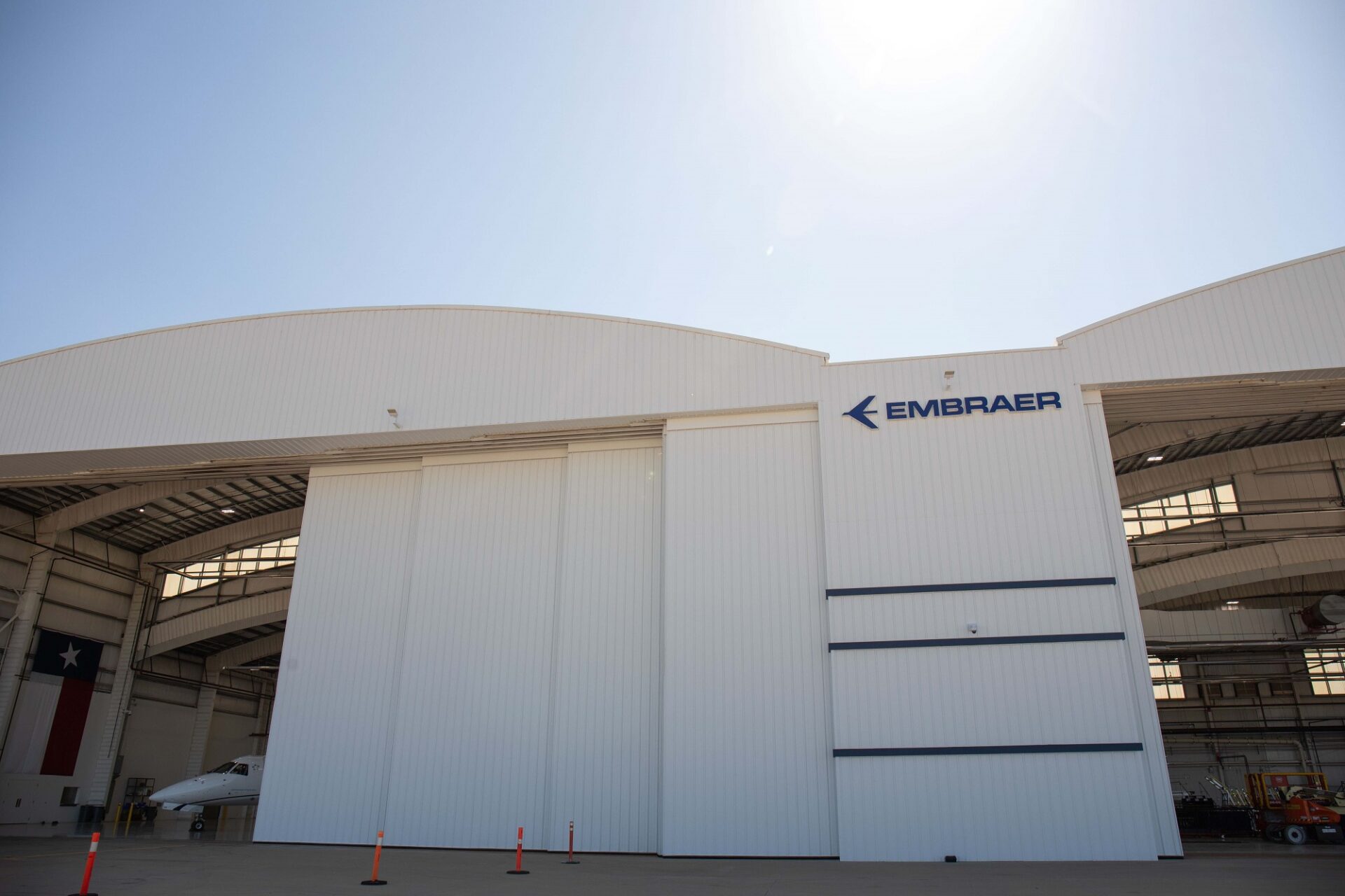 Embraer opens Dallas-Fort Worth commercial jet MRO facility