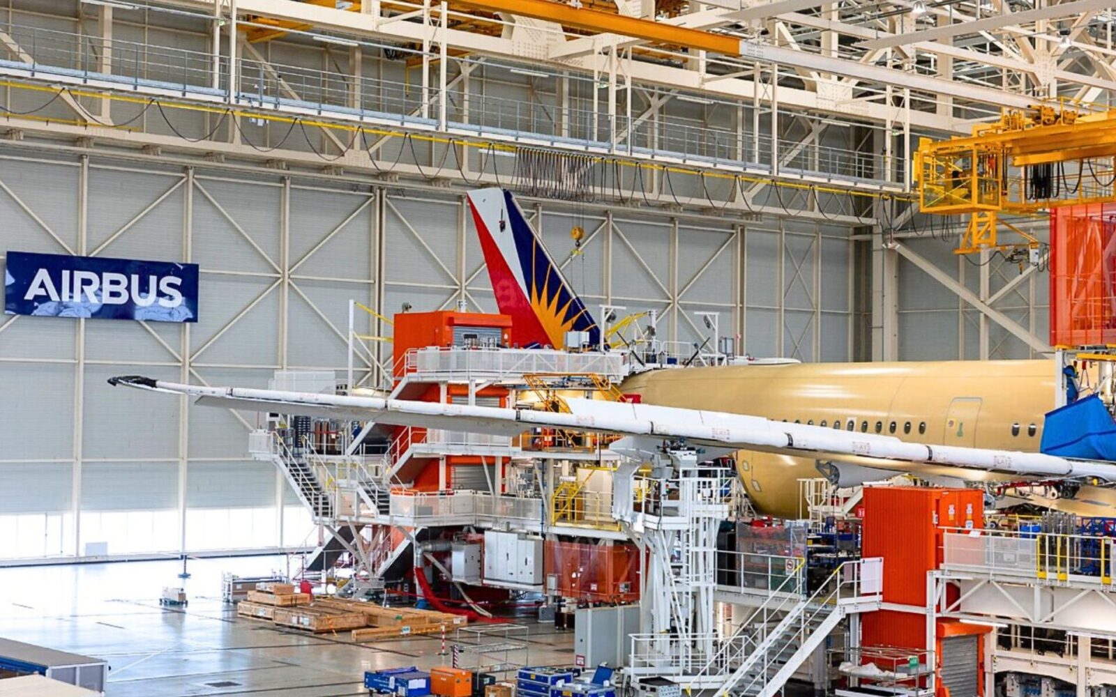 PAL offers a glimpse at 1st A350 aircraft ahead of delivery - AeroTime