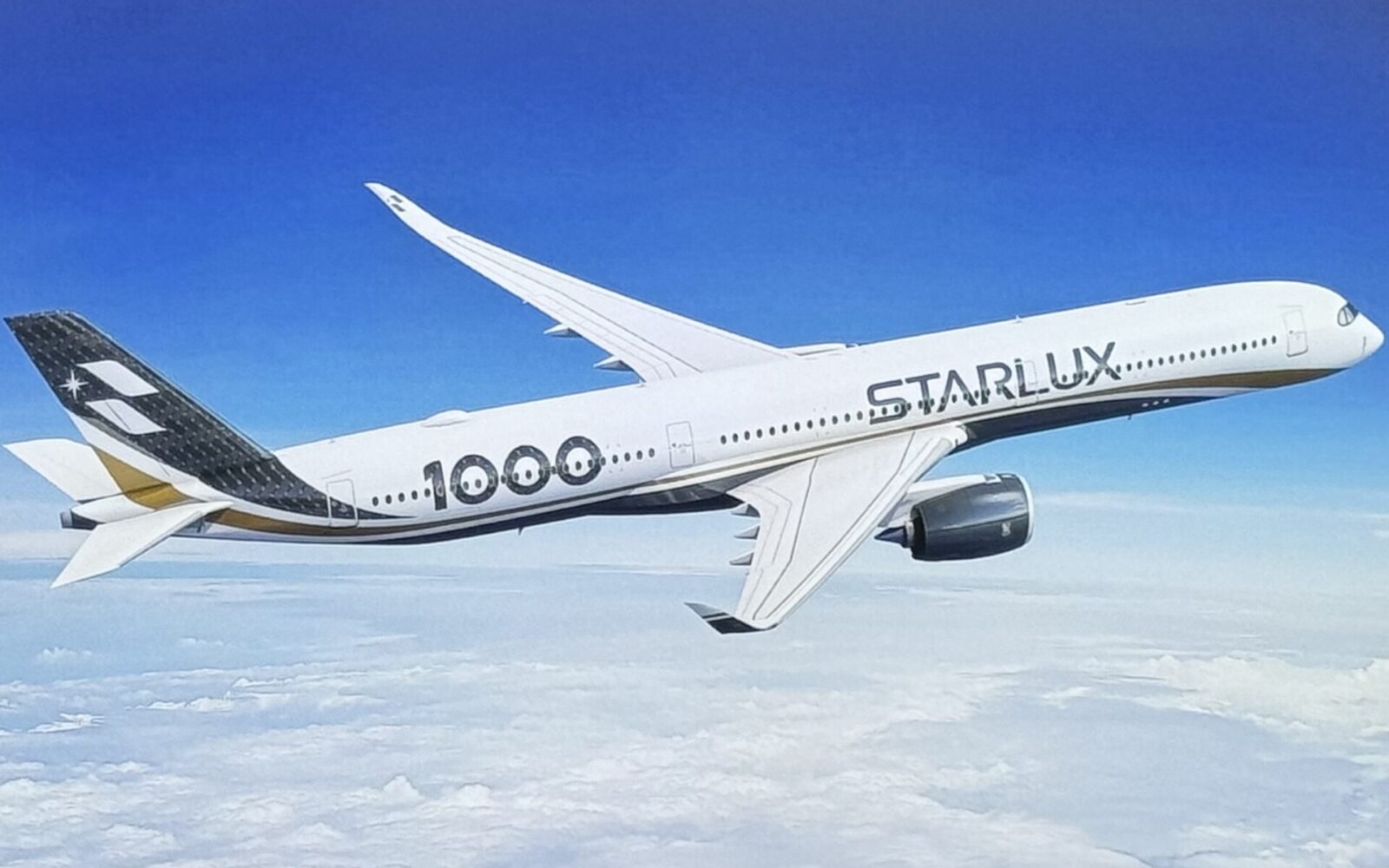 Starlux orders 10 more A350-1000s at Paris Air Show 2025