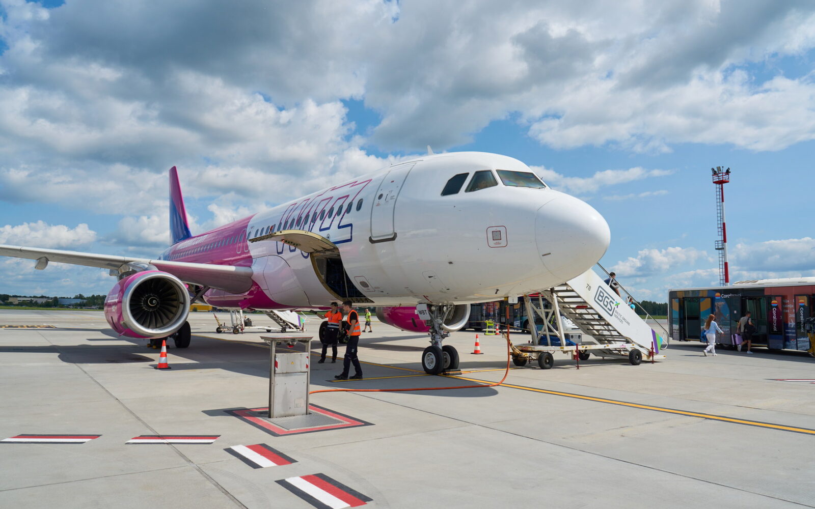 BGS achieves 100% on-time performance with Wizz Air flights
