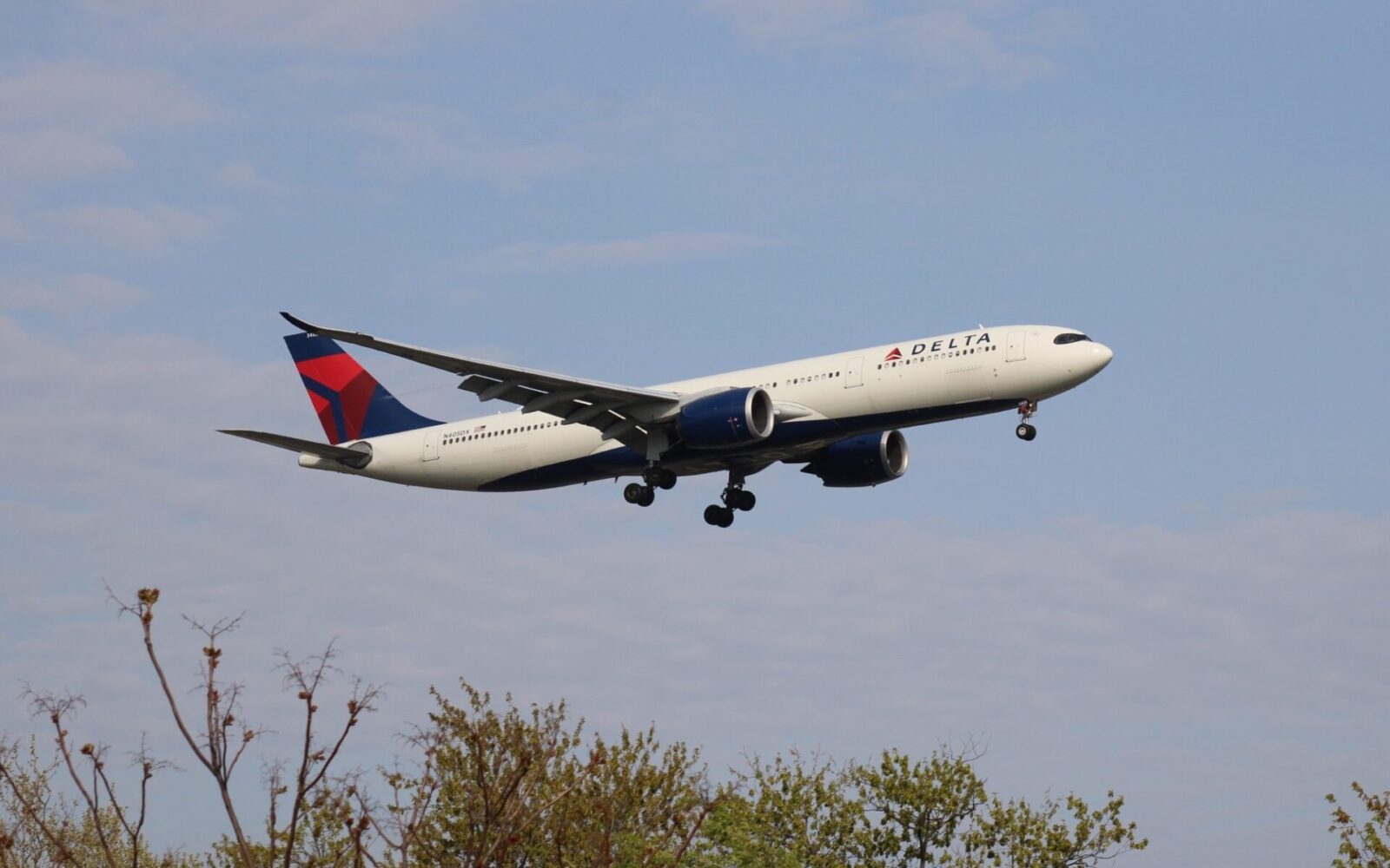 Delta Air Lines posts $15.2B Q3 revenue, delivers 12 jets