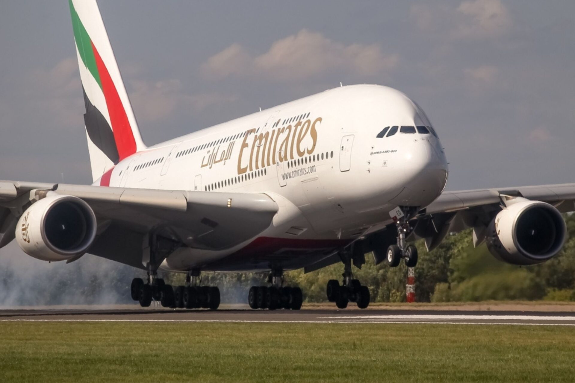 Man dies on Emirates flight to SYD after medical episode- AeroTime