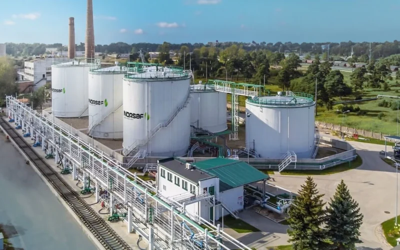 NorSAF and KBR sign deal to build major SAF plant in Latvia - AeroTime