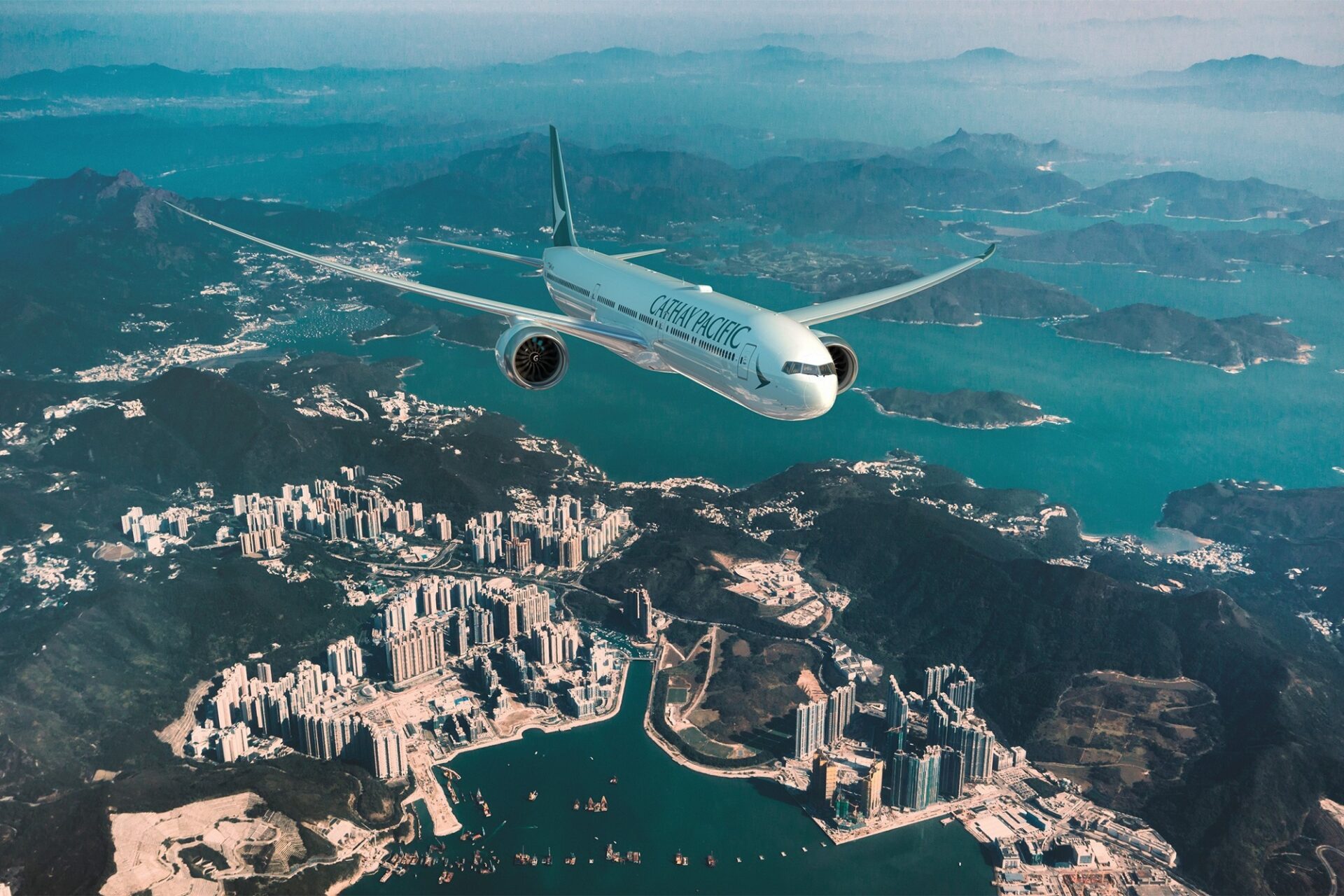Cathay extends 2013 Boeing 777-9 order with 14 more aircraft