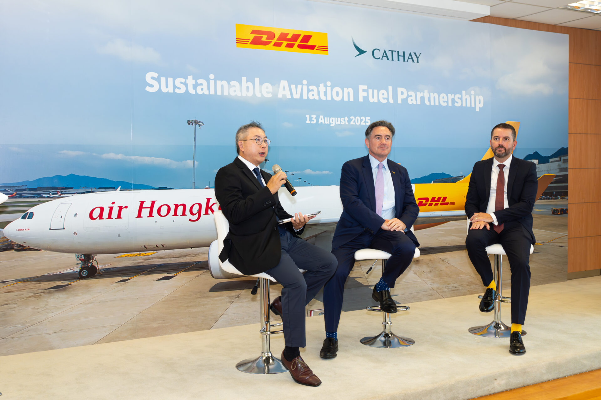 DHL Express and Cathay Group sign deal to promote SAF use