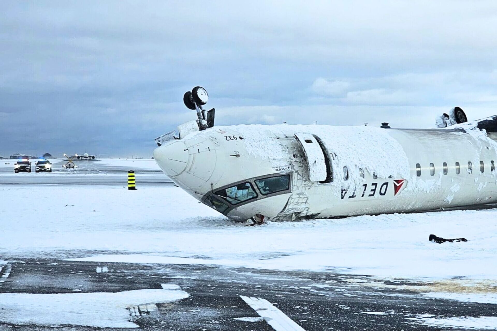 Flight attendant sues Delta over Toronto crash incident - AeroTime