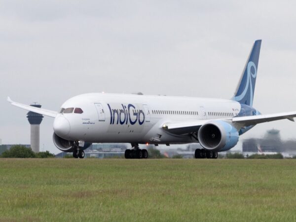 Virgin Australia welcomes first of 6 new 737-8s from Avolon