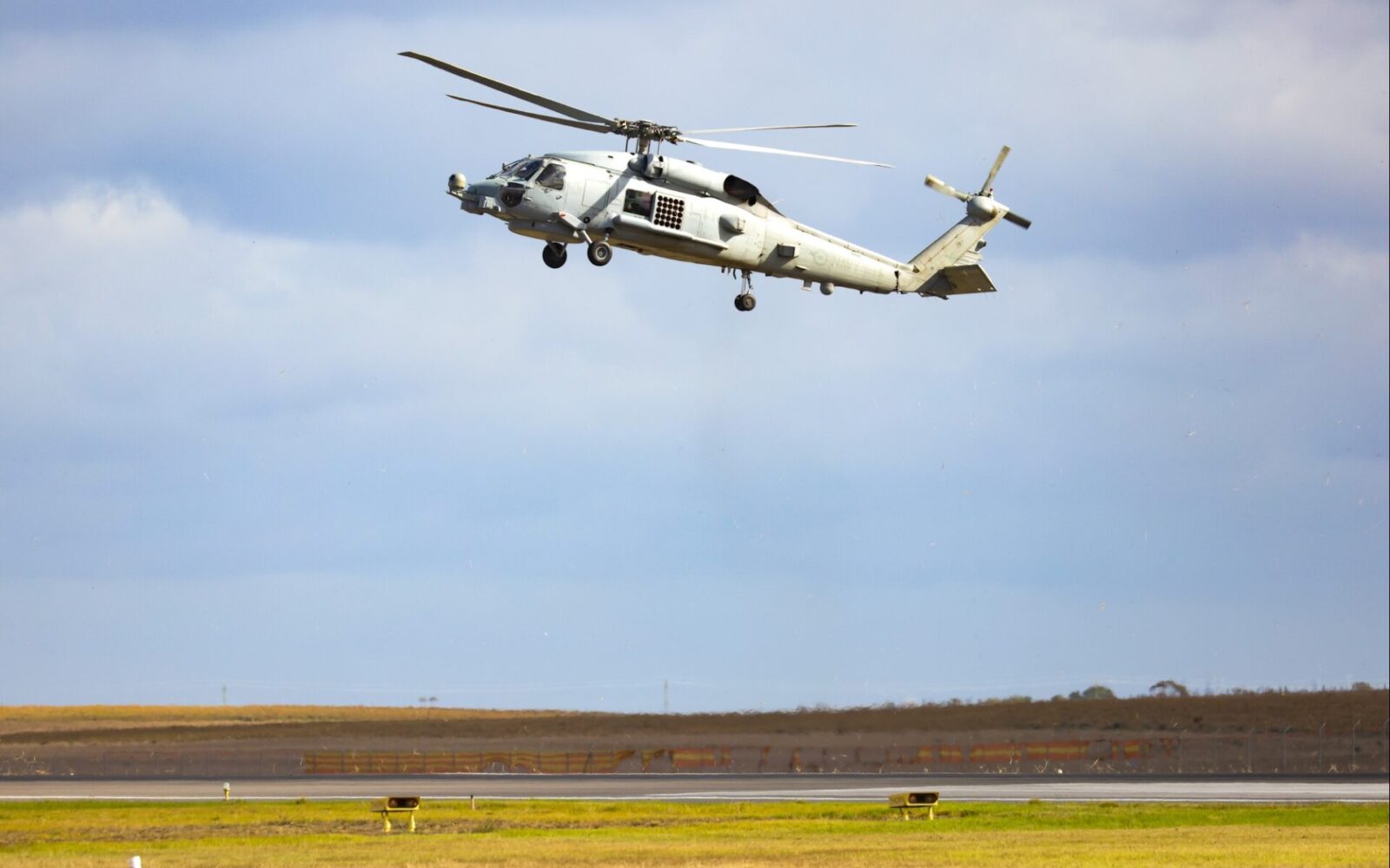 NZ unveils $2.7B defense upgrade with new Seahawks, A321XLRs