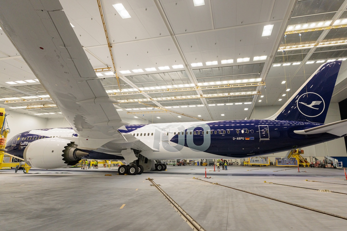 Lufthansa unveils special centenary livery on a Boeing 787-9 - AeroTime