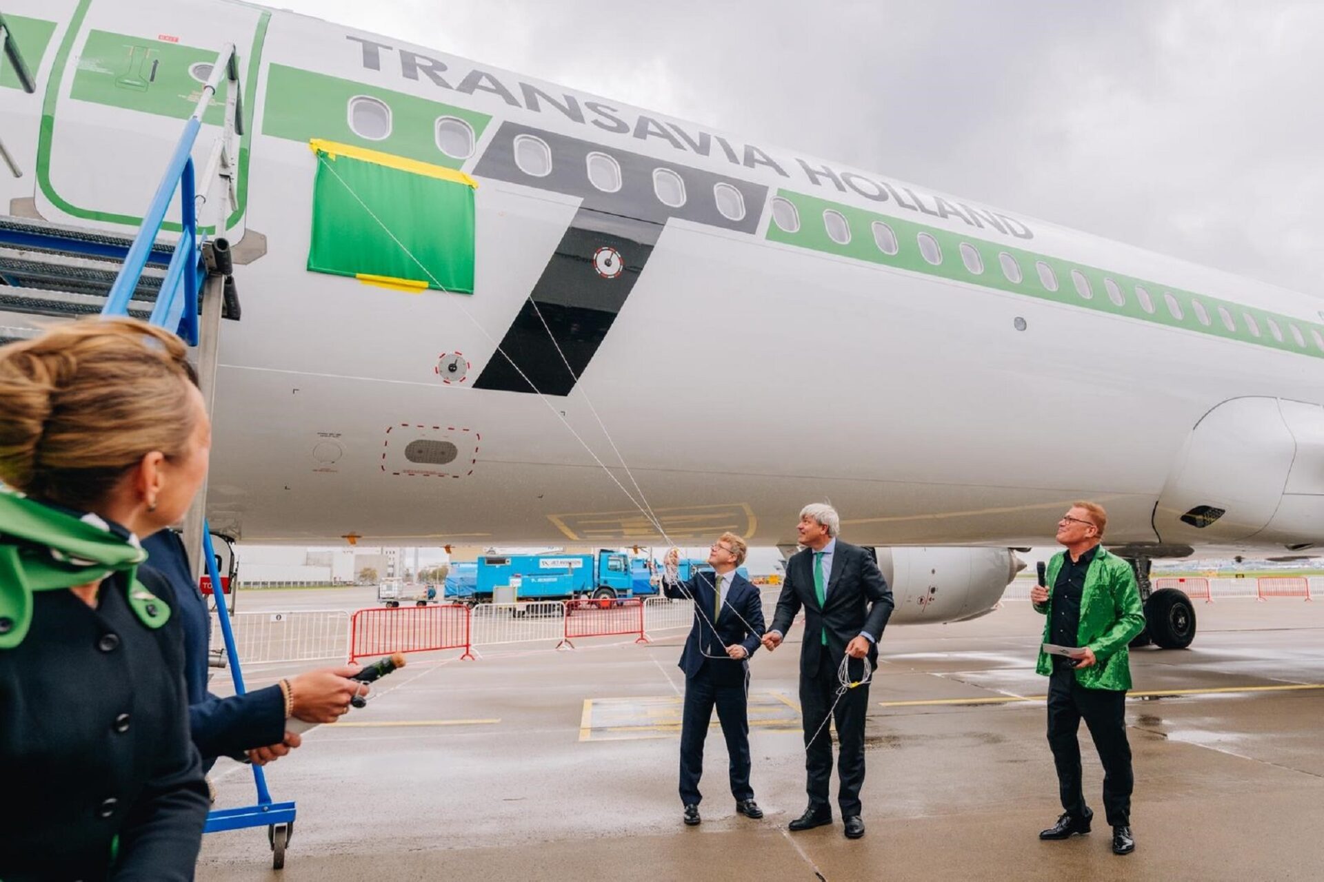 Transavia names retro painted A321neo after founder for 60th