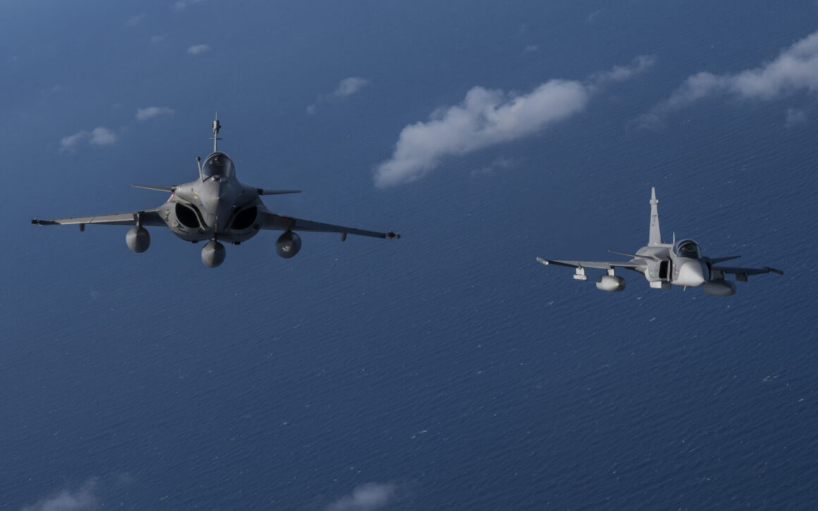 Ukraine eyes up to 100 Rafale jets in new deal with France